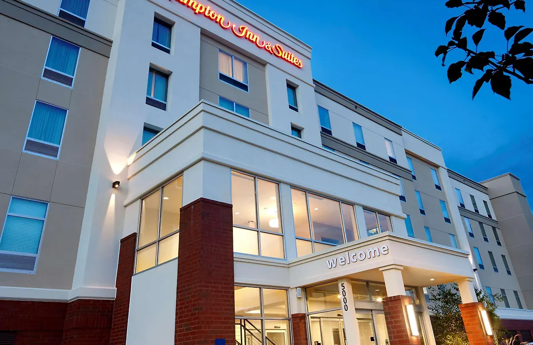 HAMPTON INN & SUITES PITTSBURGH AIRPORT SOUTH/SETTLERS RIDGE ROBINSON ...