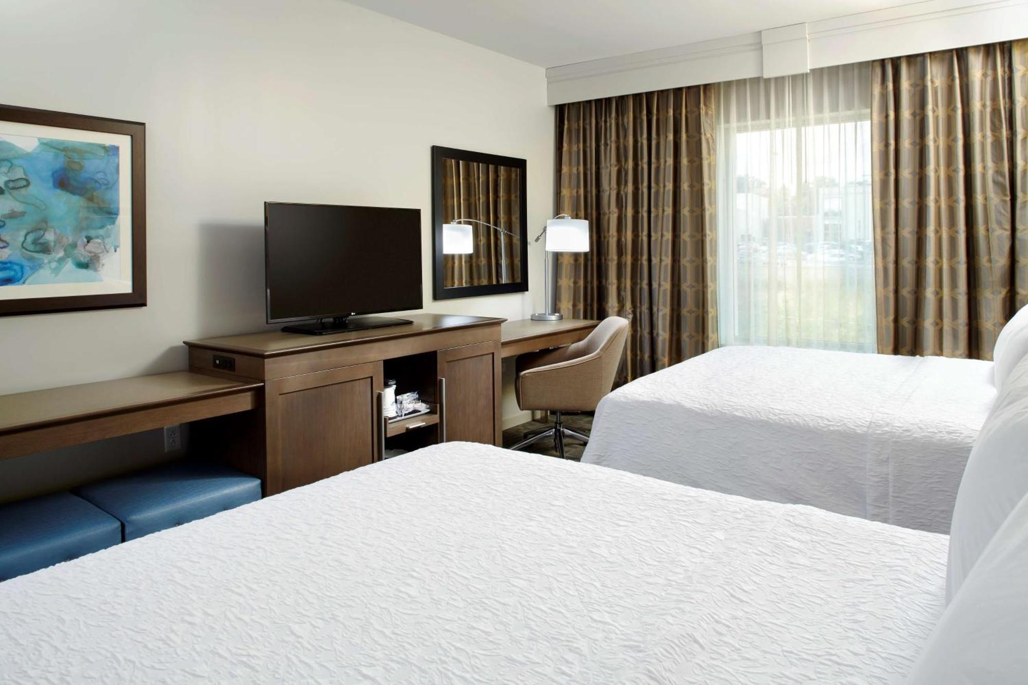 HAMPTON INN - SUITES PITTSBURGH-SETTLERS RIDGE PA PITTSBURGH, PA